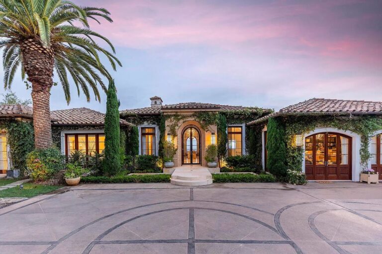Incredible Design Coalesce At This Iconic Montecito Property With Vast ...