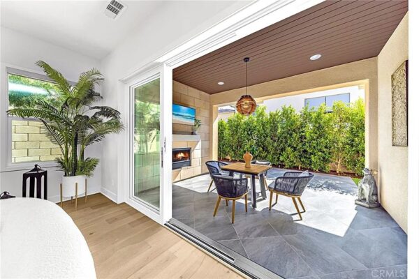 Newly Upgraded Single-Family House with Open Kitchen and Living Room in ...