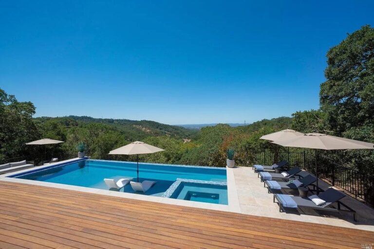 This Wine Country Estate Sits Adjacent to The Prestigious Mayacama Golf ...