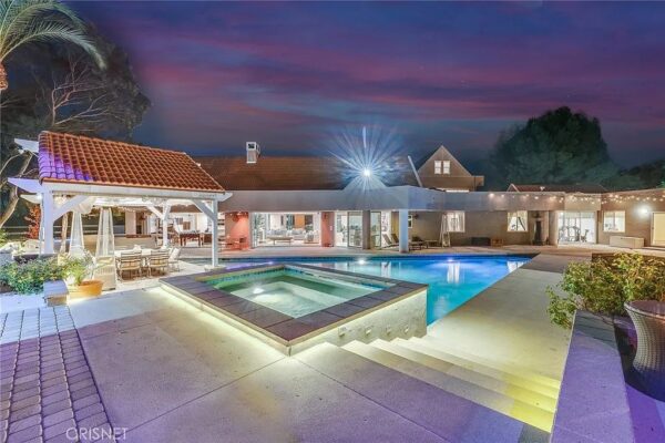 This Stunning Home is a True Masterpiece Situated on Approx 2 FLAT ...