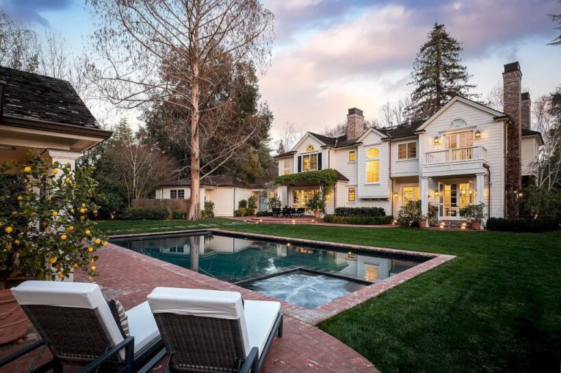This Gated Stunning Home in Atherton was Designed by PPG with Acute ...