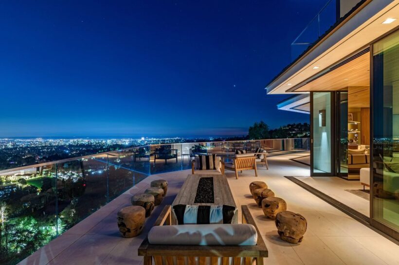 A Warm Organic Modern Estate in Beverly Hills Designed by Disco Volante ...