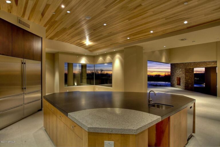 Inside NFL Star Terrell Suggs’ Spectacular 1.63-Acre Arizona Estate