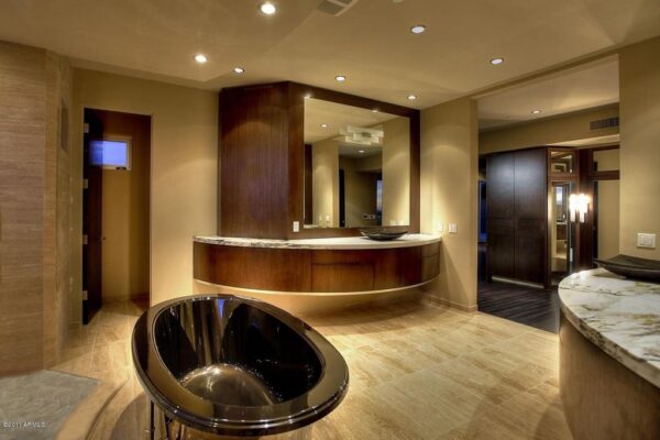 Inside NFL Star Terrell Suggs’ Spectacular 1.63-Acre Arizona Estate