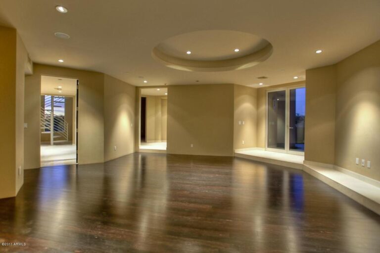 Inside NFL Star Terrell Suggs’ Spectacular 1.63-Acre Arizona Estate