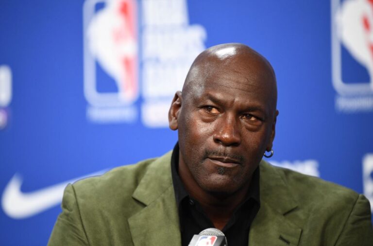 Michael Jordan’s $17 Million Jupiter, Florida Home: A Luxurious ...