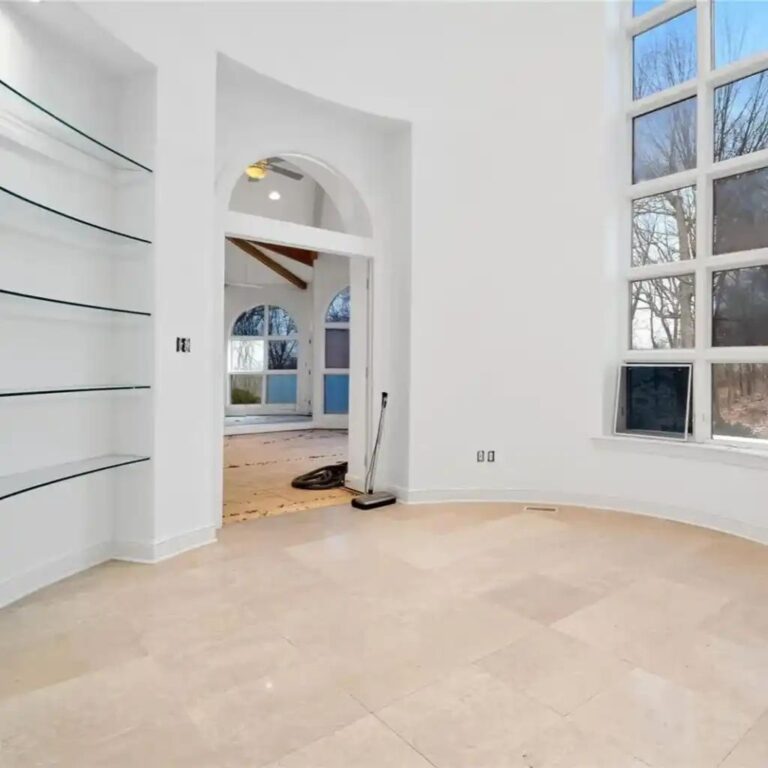 Rapper Nelly’s Abandoned Mansion in Missouri: A Tale of Unrealized ...
