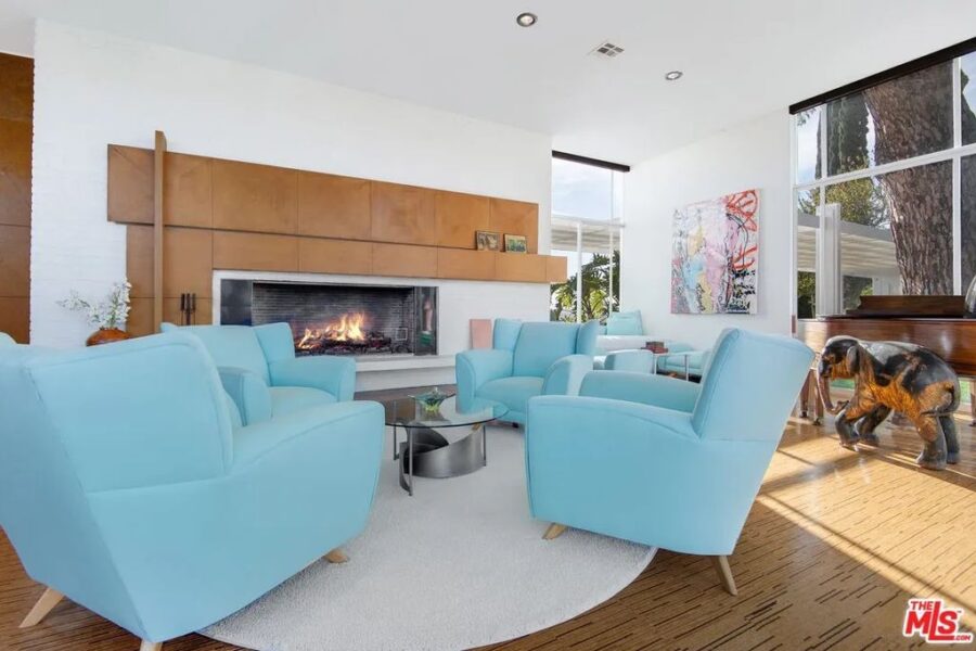 Inside Frank Sinatra’s Former $8 Million Chatsworth Mansion (Byrdview)