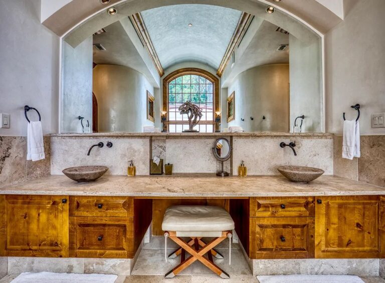 Inside Drake’s $15 Million Texas Ranch: A 313-Acre Private Oasis ...