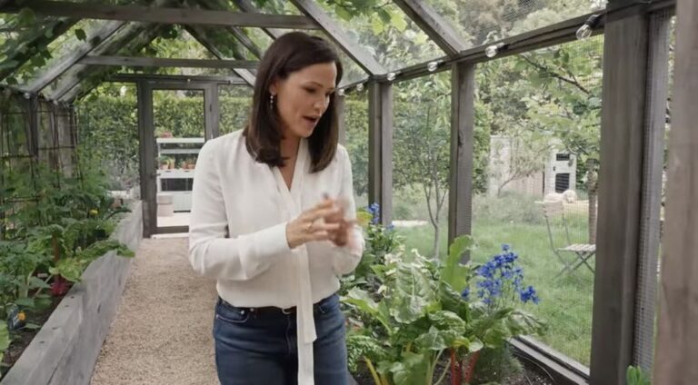 Inside Jennifer Garner’s $7.9 Million Brentwood Farmhouse: A Harmonious ...