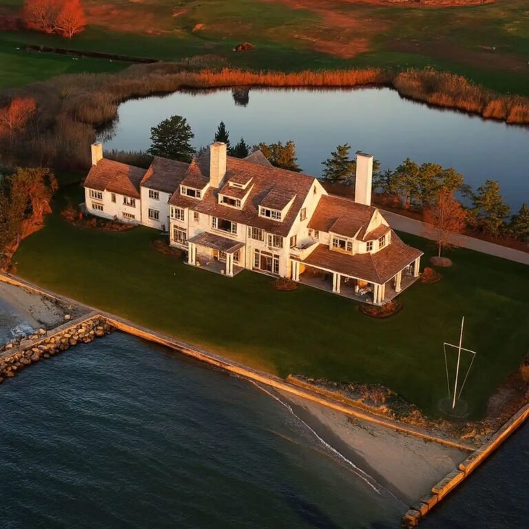Inside Katharine Hepburn’s Two Historic Homes Where She Found Lasting ...